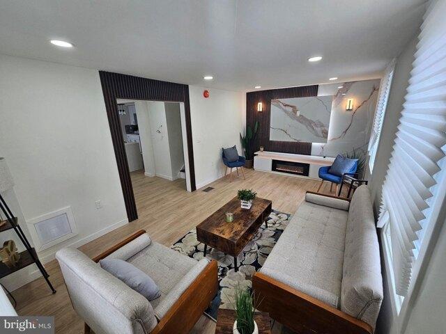 house with 3 bedroom, Camden NJ DS102527760