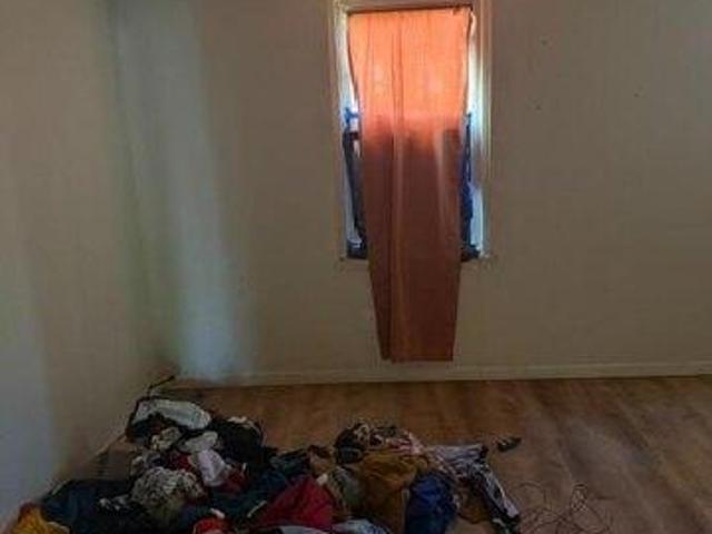 house with 3 bedroom, Camden NJ DS102255075