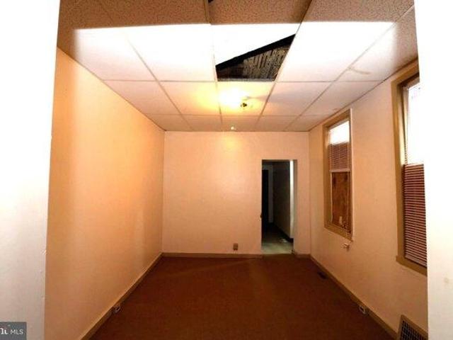 house with 3 bedroom, Camden NJ ES105206293