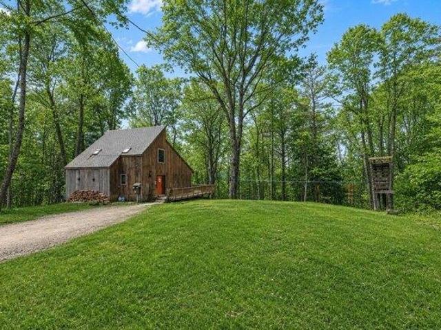 house with 3 bedroom, Campton NH DLS103098453