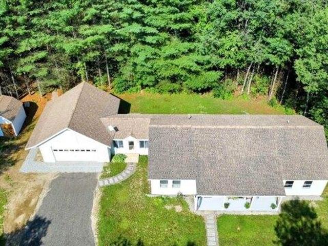 house with 3 bedroom, Campton NH DLS103099672