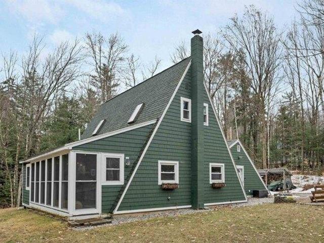 house with 3 bedroom, Campton NH DLS103020510