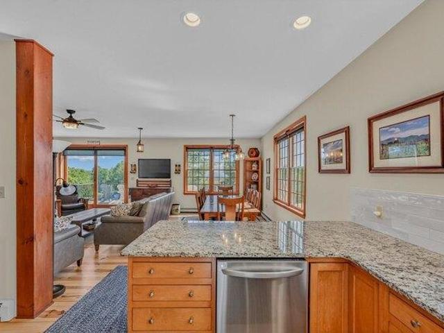 house with 3 bedroom, Campton NH ES104513276