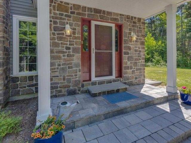 house with 3 bedroom, Campton NH ES103433965