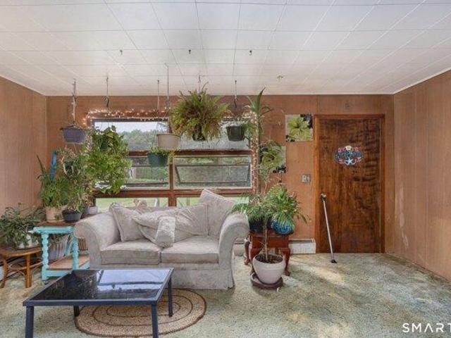 house with 3 bedroom, Canterbury CT ES104351206