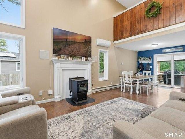 house with 3 bedroom, Canterbury CT ES103432892