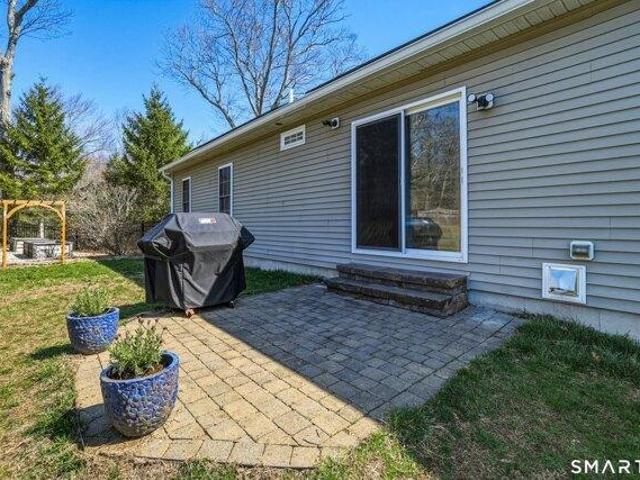 house with 3 bedroom, Canton CT DS101999010