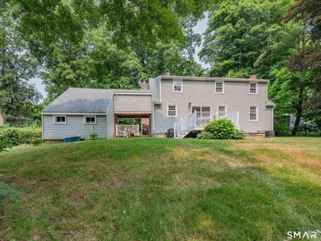 house with 3 bedroom, Canton CT ES104445155