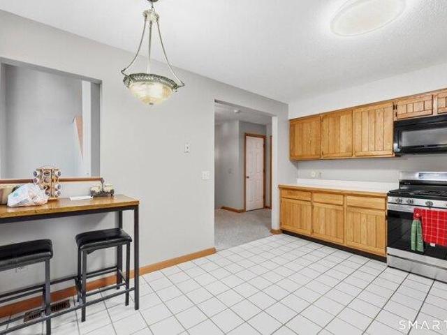 house with 3 bedroom, Canton CT ES105192926