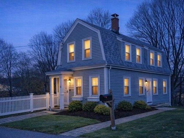 house with 3 bedroom, Canton MA DS102344570