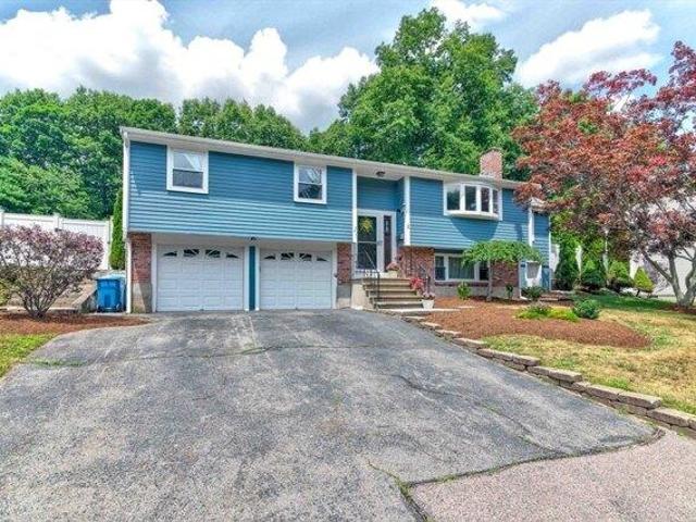 house with 3 bedroom, Canton MA DS104478619