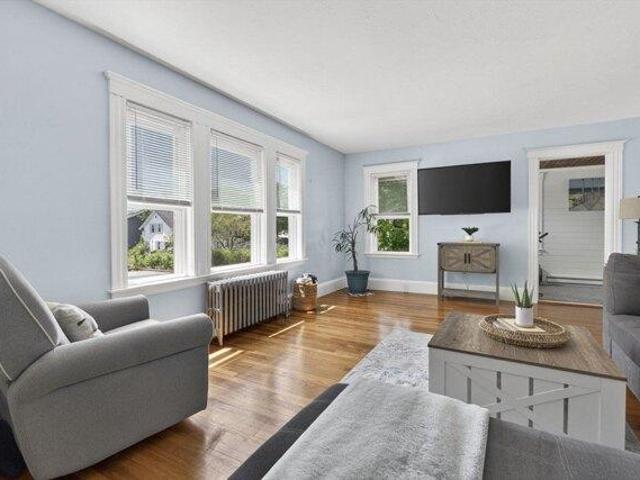 house with 3 bedroom, Canton MA ES103437195