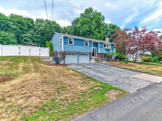 house with 3 bedroom, Canton MA ES104788583