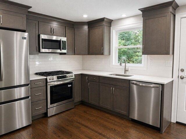 house with 3 bedroom, Canton MA ES105093978