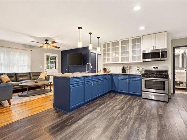 house with 3 bedroom, Canandaigua NY ES104904643