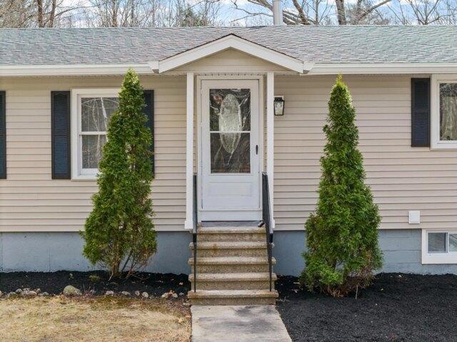 house with 3 bedroom, Candia NH DS102279386