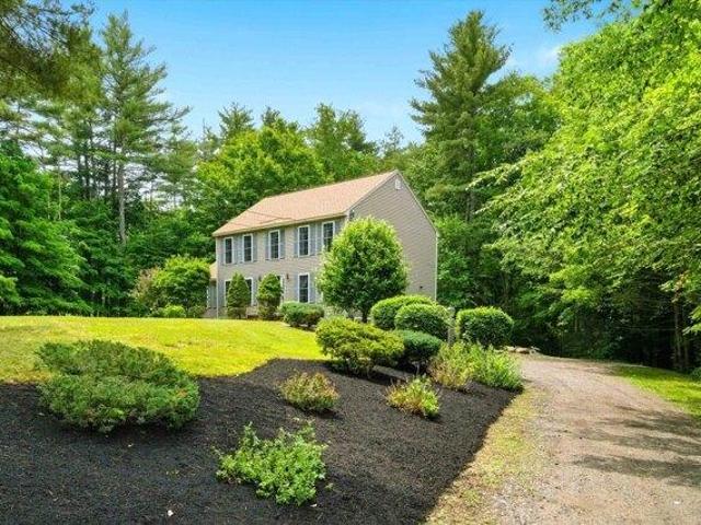 house with 3 bedroom, Candia NH DS104009221