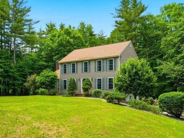 house with 3 bedroom, Candia NH ES104009221