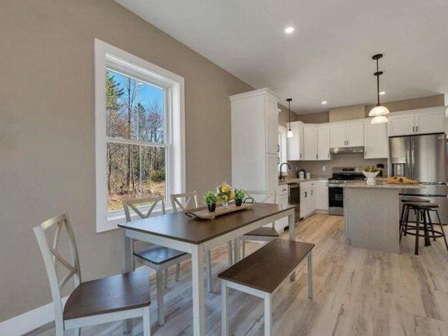 house with 3 bedroom, Candia NH ES105080695