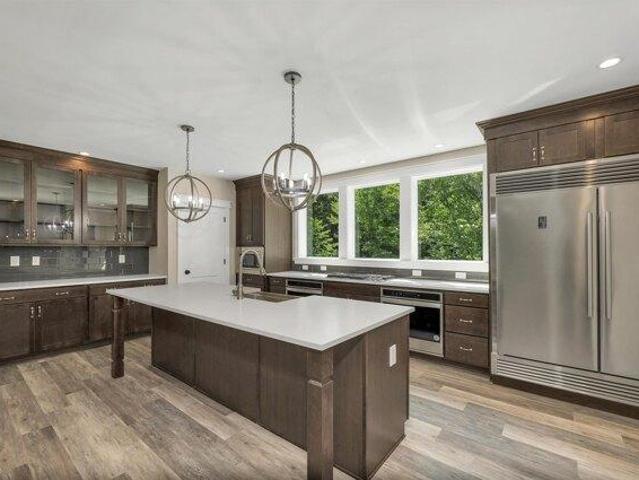 house with 3 bedroom, Candia NH ES105093238