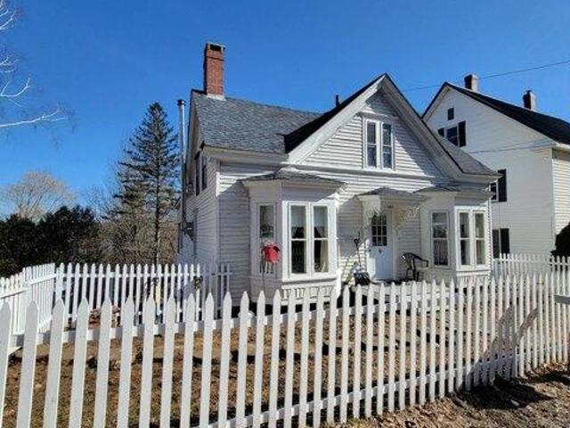 house with 3 bedroom, Calais ME DS102447144