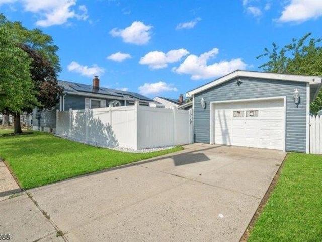 house with 3 bedroom, Carteret NJ ES104330022