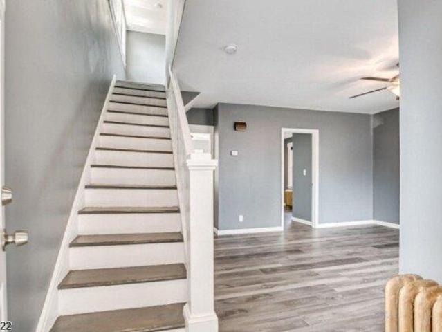 house with 3 bedroom, Carteret NJ ES105190075