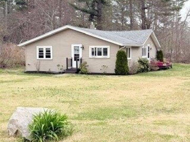 house with 3 bedroom, Carver MA DS101800145