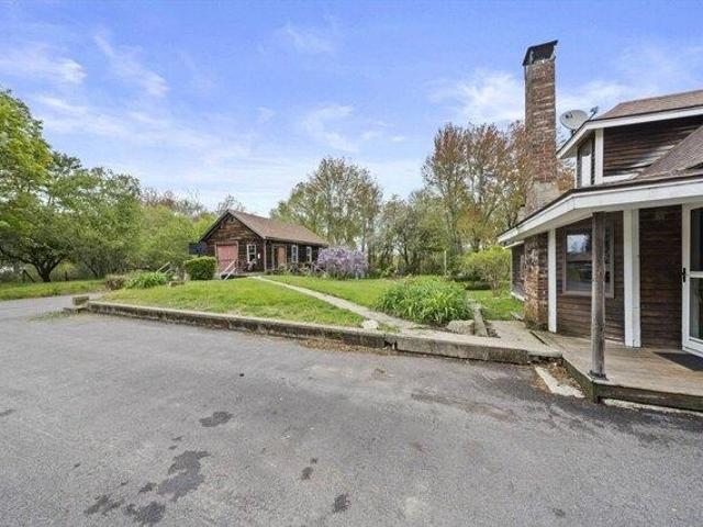 house with 3 bedroom, Carver MA DS103434078