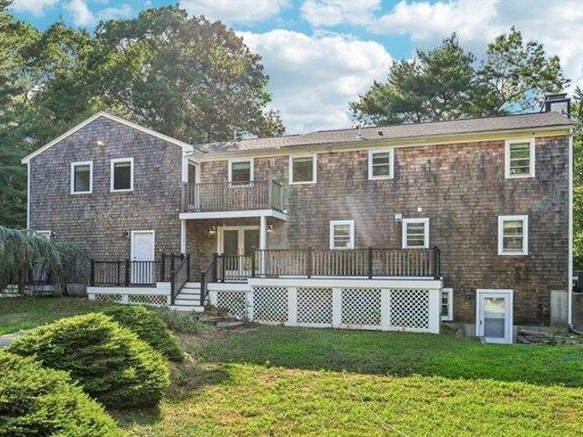 house with 3 bedroom, Carver MA DS104300207