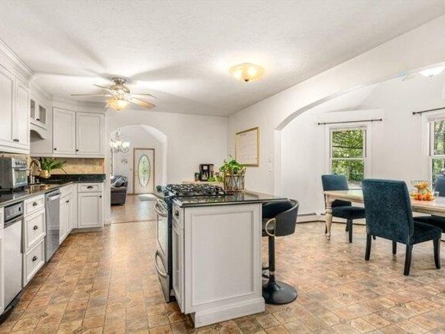 house with 3 bedroom, Carver MA ES104919921