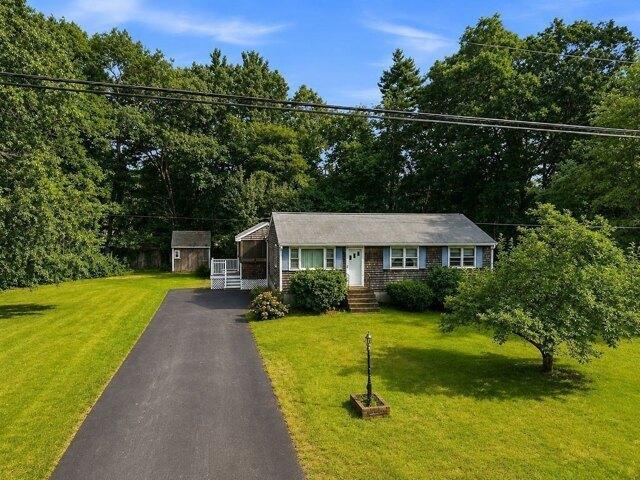 house with 3 bedroom, Carver MA ES104921750
