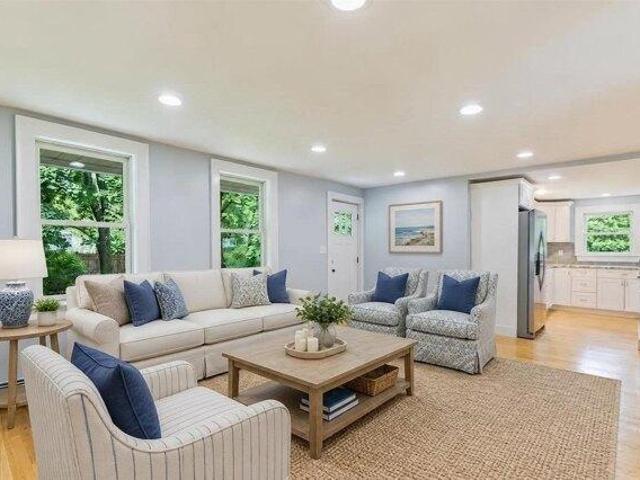house with 3 bedroom, Carver MA ES105547625