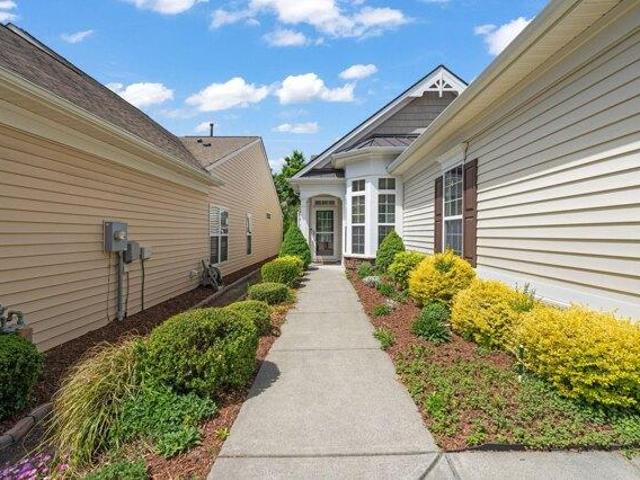 house with 3 bedroom, Cary NC ES104899875