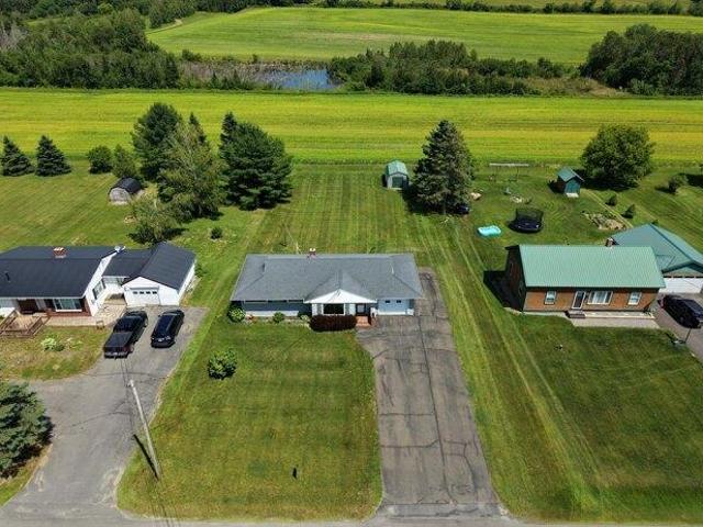 house with 3 bedroom, Caribou ME ES104850708