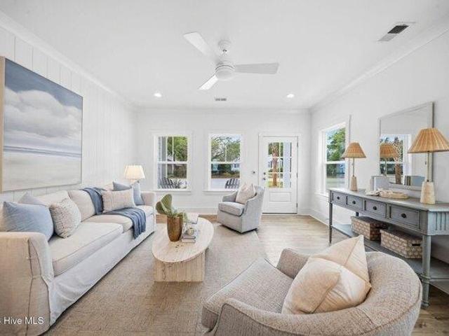 house with 3 bedroom, Carolina Beach NC ES103601477