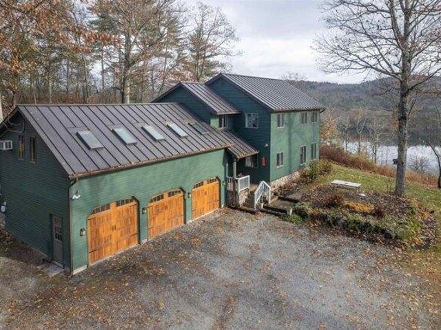 house with 3 bedroom, Castleton VT DS102156632