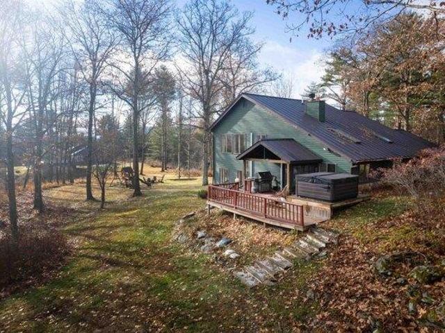house with 3 bedroom, Castleton VT ES103499560