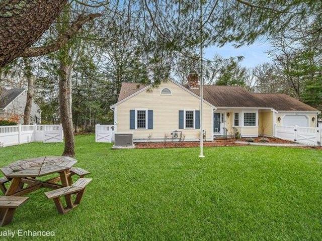 house with 3 bedroom, Centerville MA DS101896294