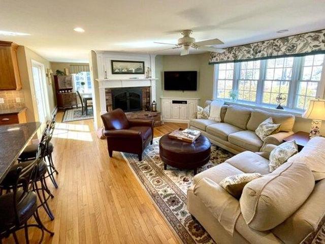 house with 3 bedroom, Centerville MA DS102593051