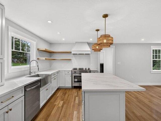 house with 3 bedroom, Centerville MA ES105156591