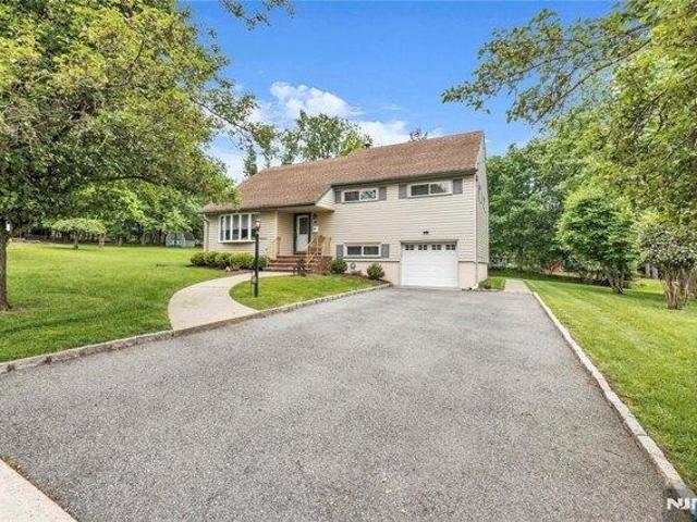 house with 3 bedroom, Cedar Grove NJ DS102801627