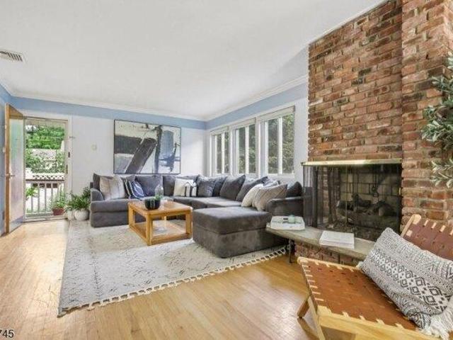 house with 3 bedroom, Cedar Grove NJ ES105144070