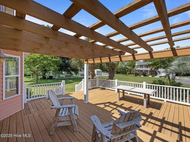 house with 3 bedroom, Cedar Point NC DLS91590670