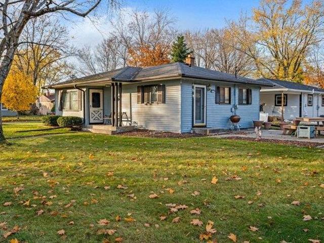 house with 3 bedroom, Cedarburg WI DLS93106516