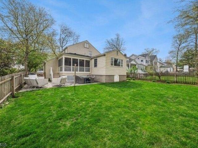 house with 3 bedroom, Chatham NJ DS102565980