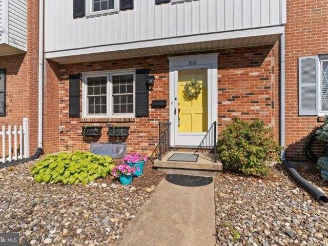 house with 3 bedroom, Chambersburg PA DS103600175