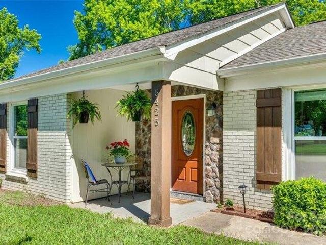 house with 3 bedroom, Charlotte NC DLS88247156