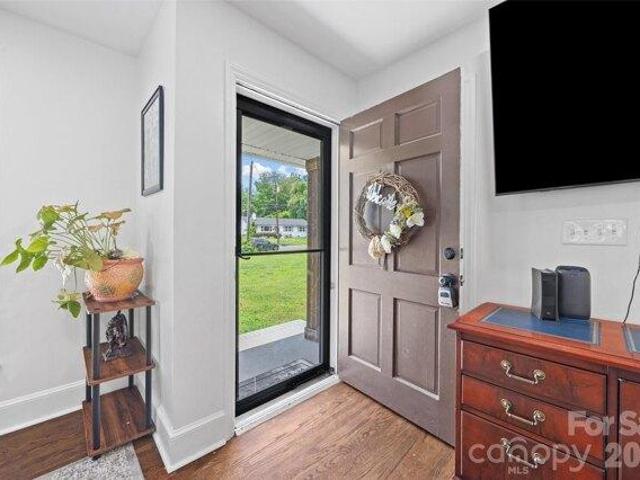 house with 3 bedroom, Charlotte NC ES104908454