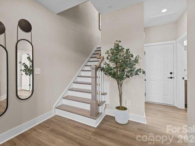 house with 3 bedroom, Charlotte NC ES104908497